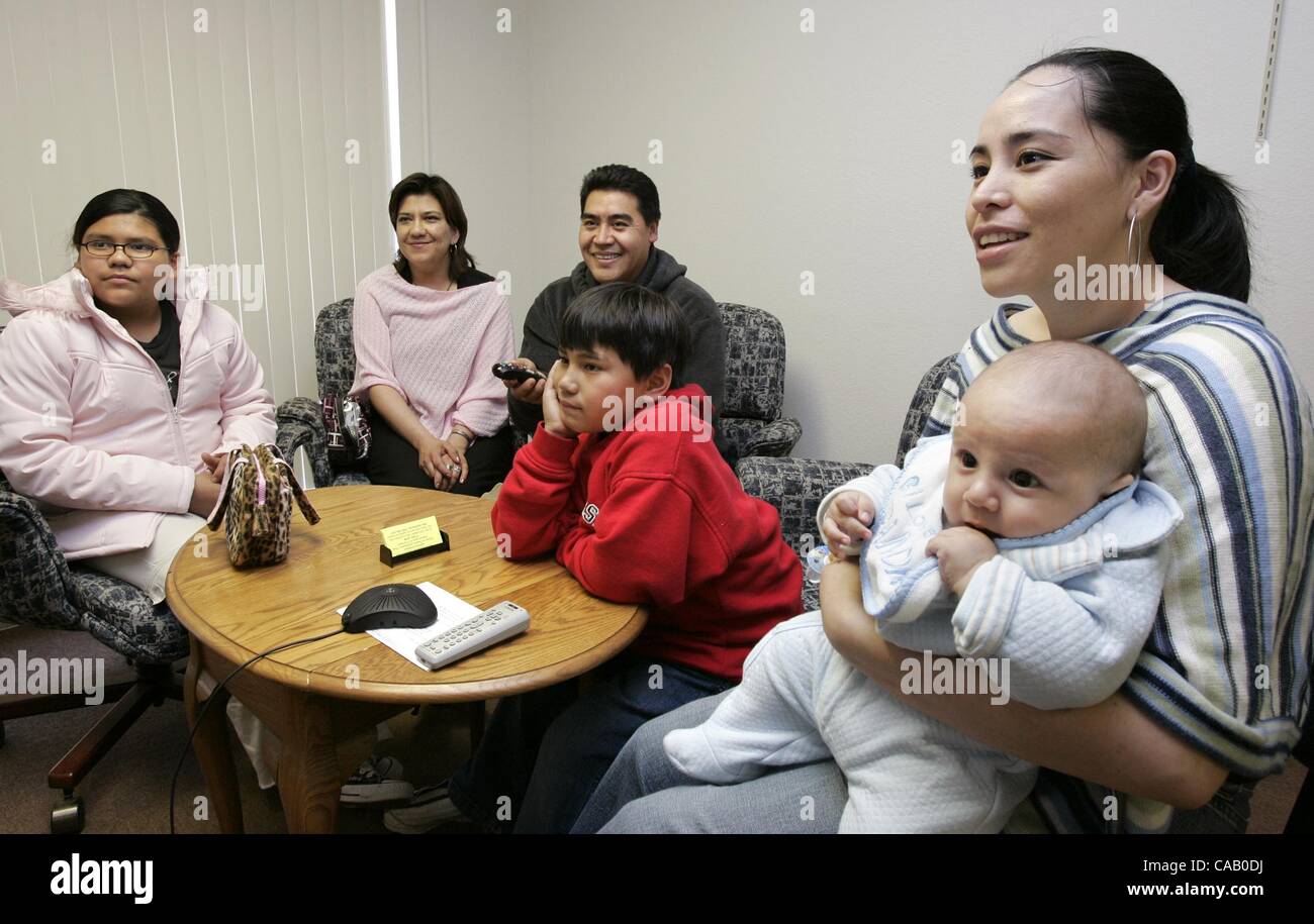 (Published 1/21/2005, NC-1, NI-1) JOSE and IRMA ARANGO (middle) and ...