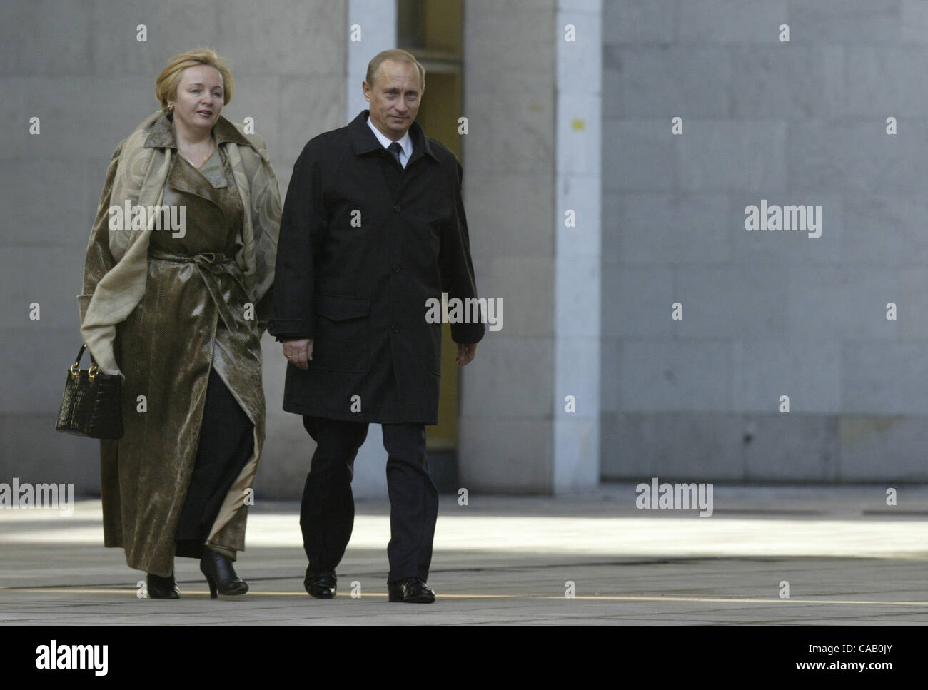 Vladimir putin with his wife lyudmila hi-res stock photography and ...