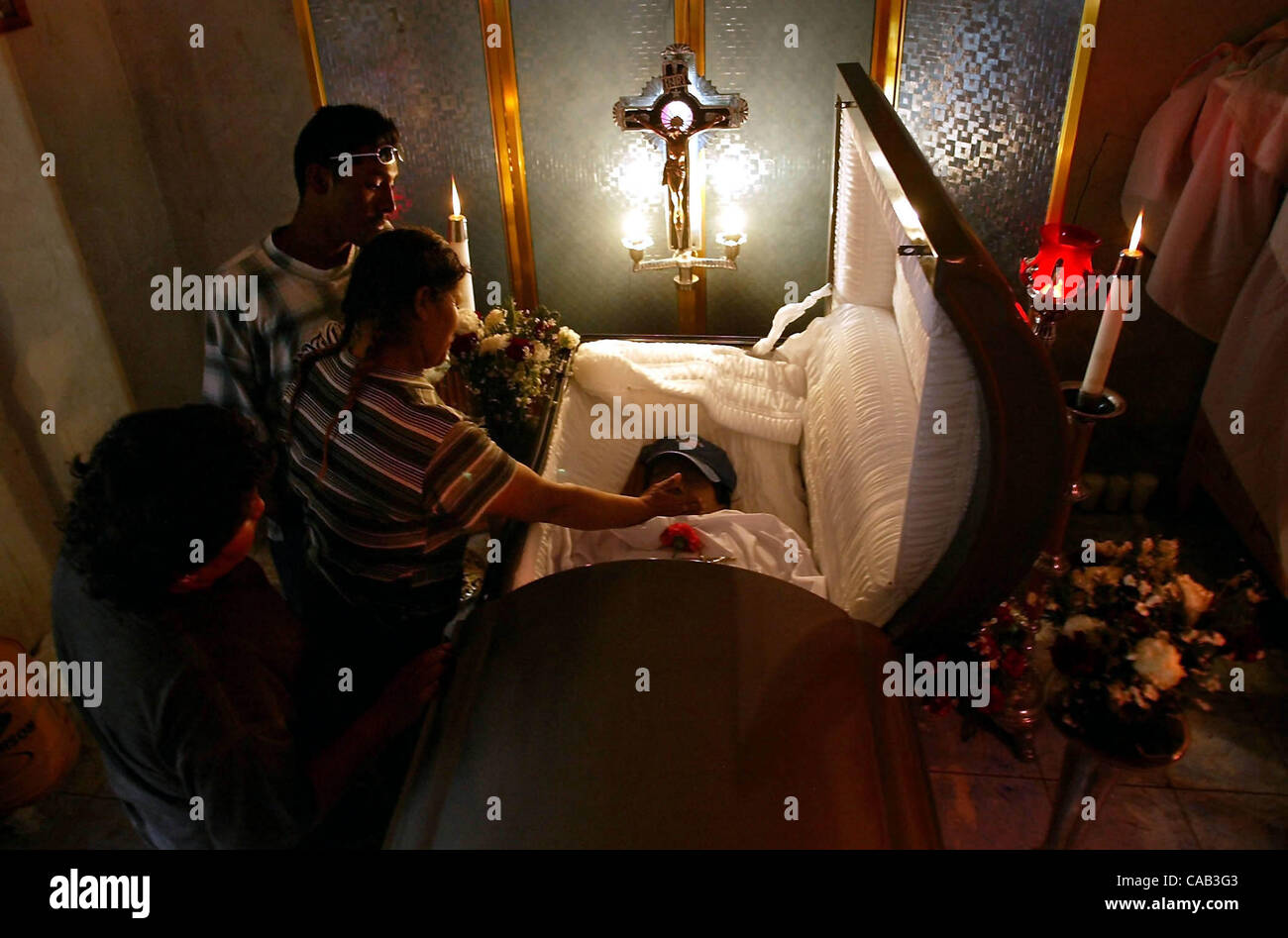 Mexico metro crash hi-res stock photography and images - Alamy