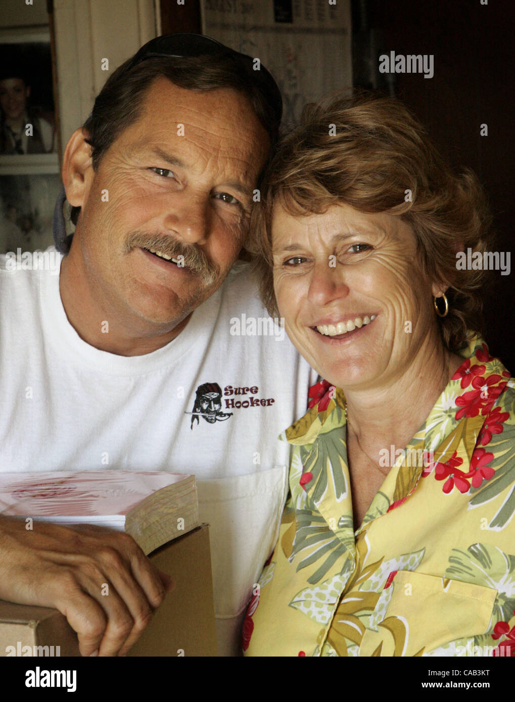 T a t u kiss hi-res stock photography and images - Alamy