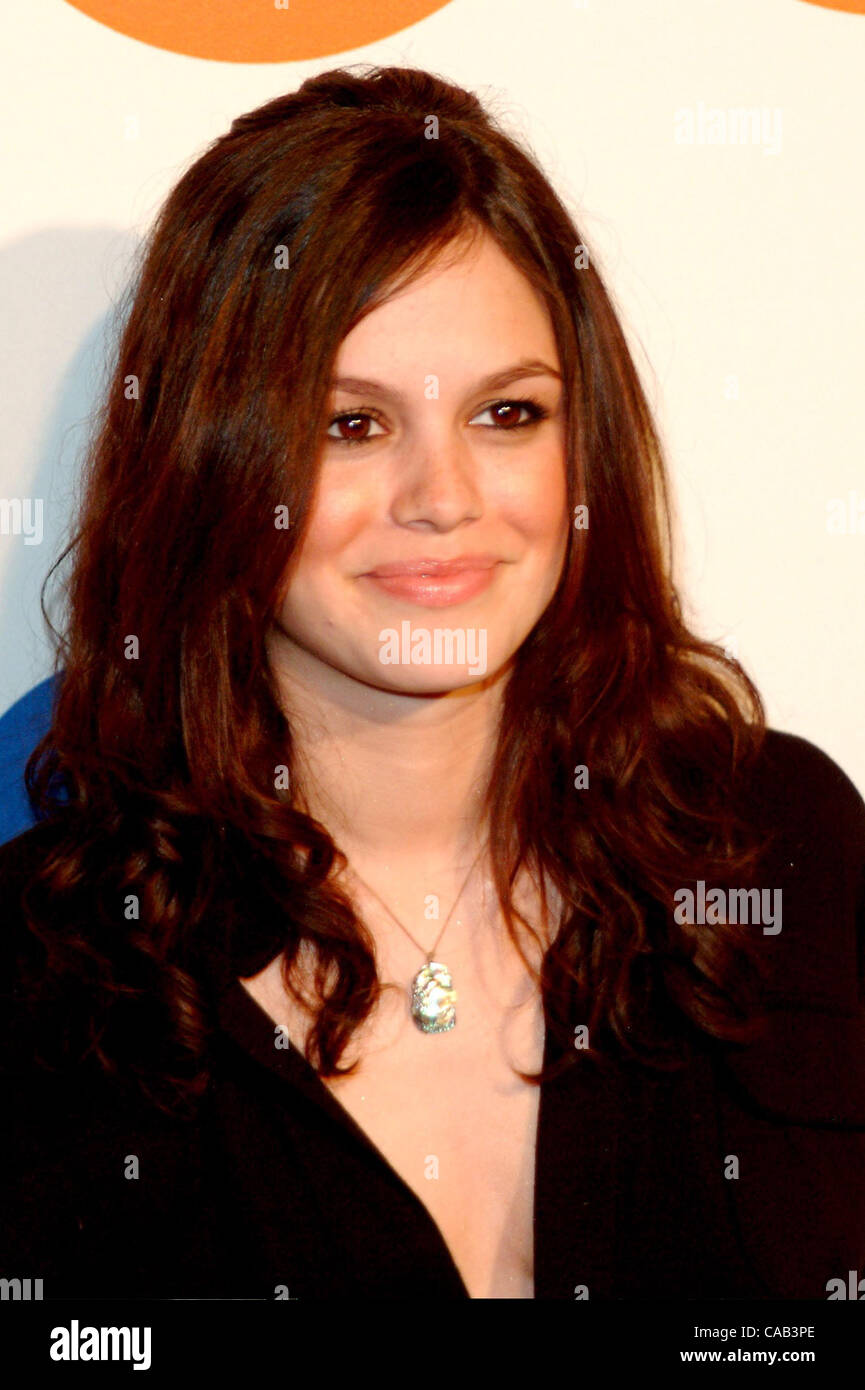 The oc rachel bilson hi-res stock photography and images - Alamy