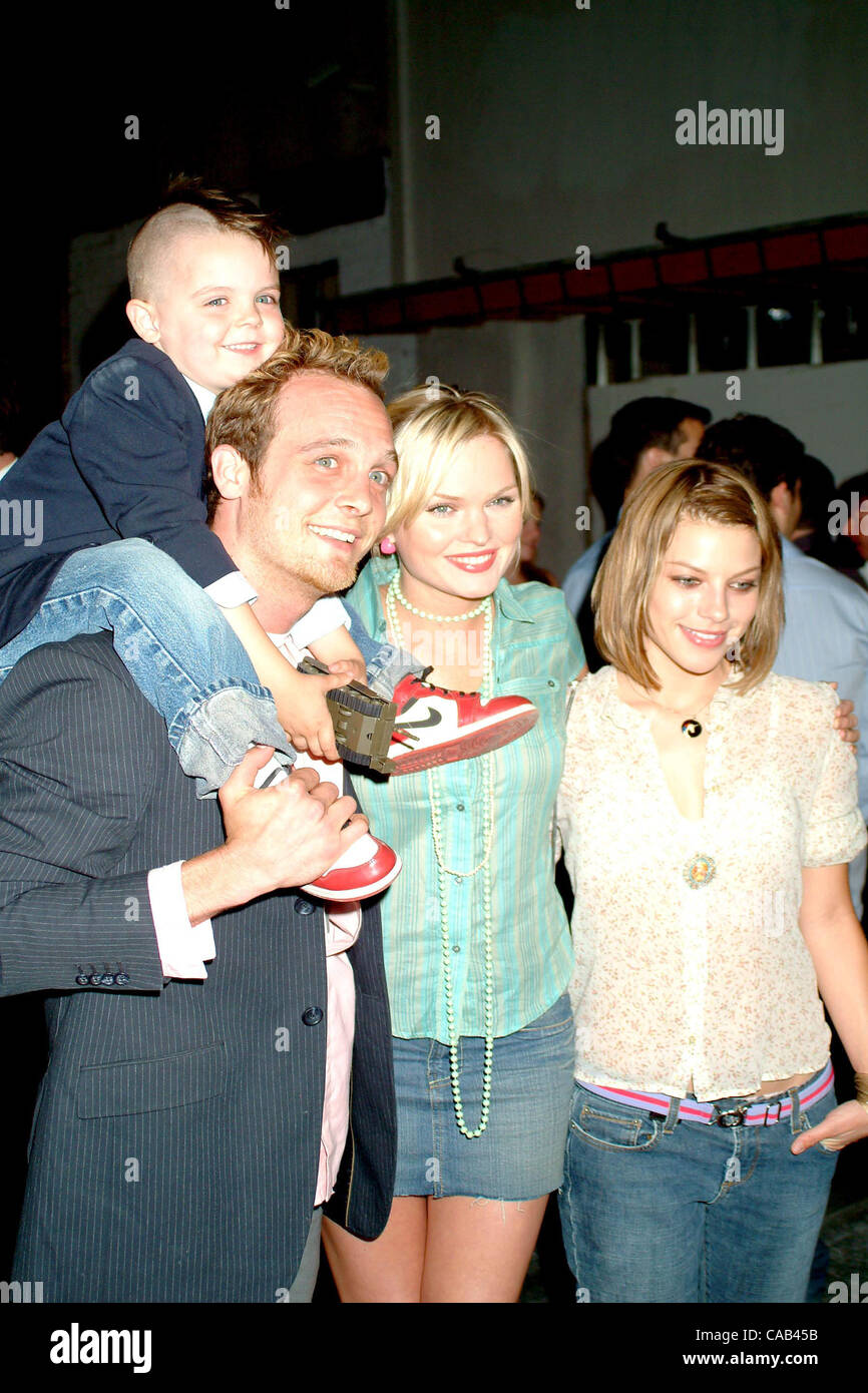 Apr 23, 2004 - Hollywood, California, USA - Ethan Embry, Sunny Mabrey ...