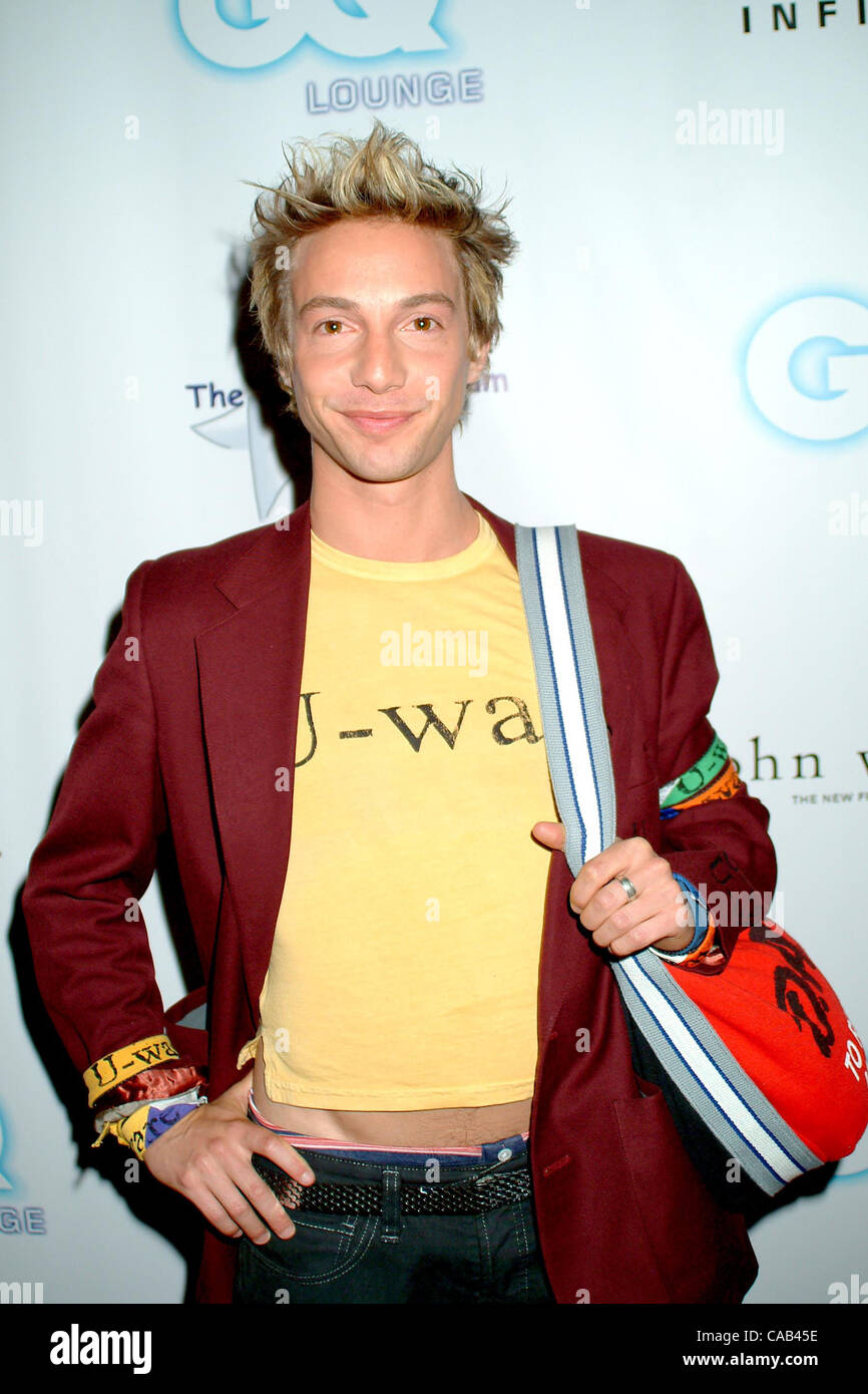 Jonah Blechman Jonah Blechman