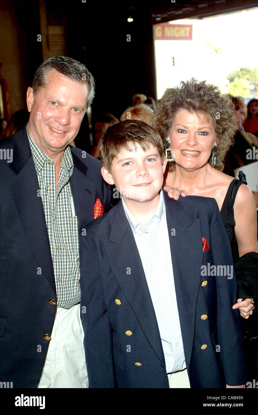 Apr 25, 2004 - Hollywood, California, USA - Dwayne Hickman and family ...