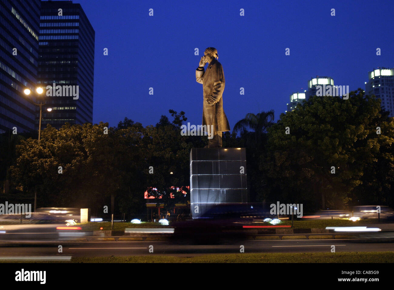 JAKARTA, INDONESIA - APRIL 28, 2004 General Sudirman sculpture in ...