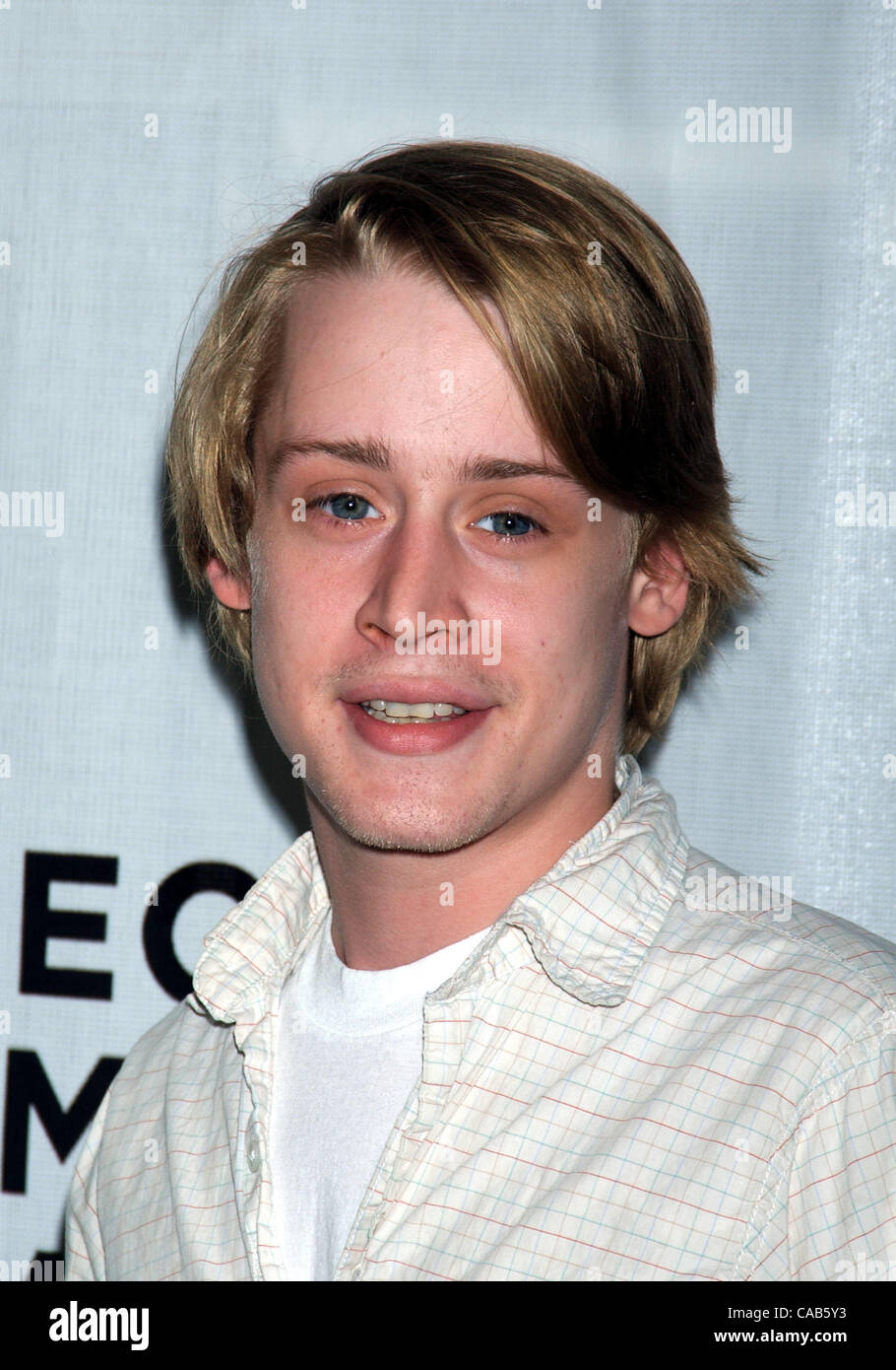 Macauley culkin 2004 hi-res stock photography and images - Alamy