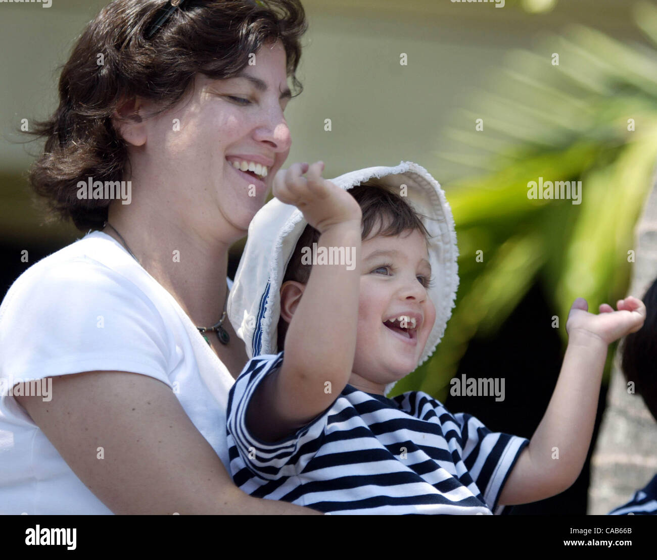 050904 MET Mothers Day optional-staff photo by Shannon O'Brien Palm ...