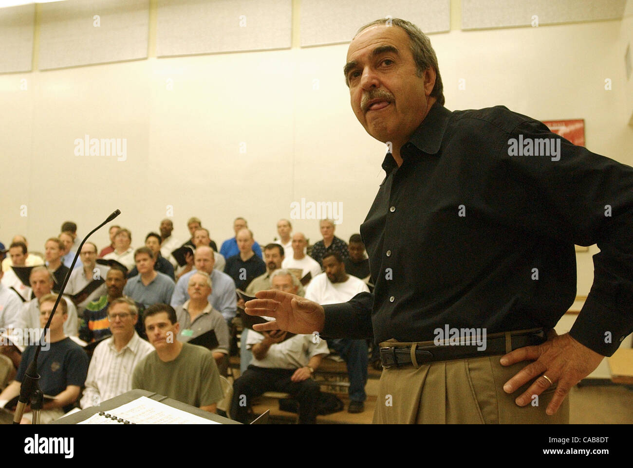 May festival chorus hi-res stock photography and images - Alamy