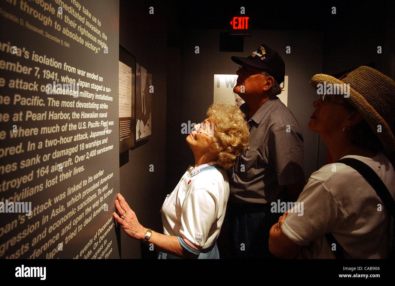 METRO - Leila Rodriguez, left, and Howard and Rose Ludwig look at a ...