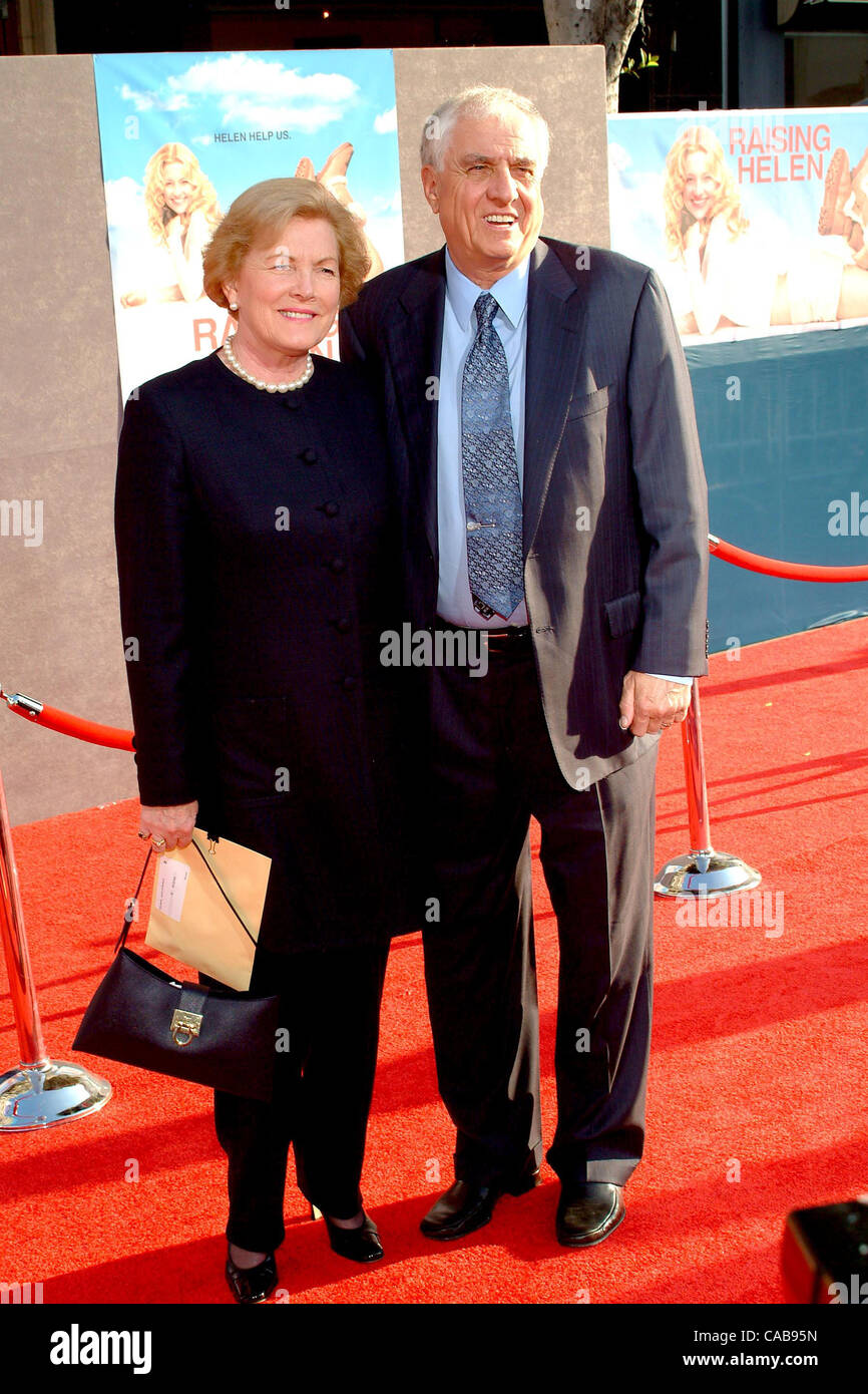 Gary marshall and wife hi-res stock photography and images - Alamy