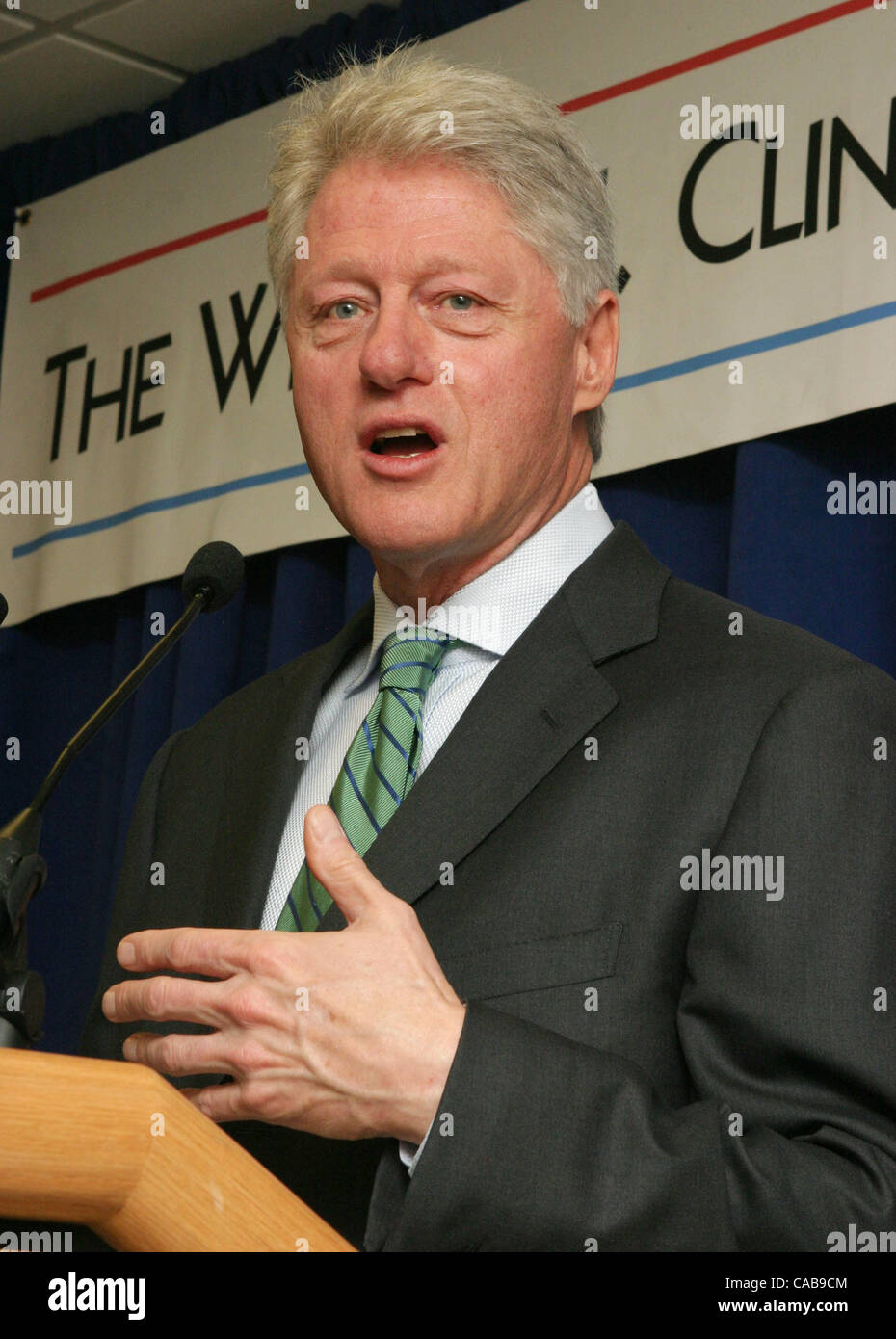 May 27, 2004; New York, NY, USA; Former President BILL CLINTON ...