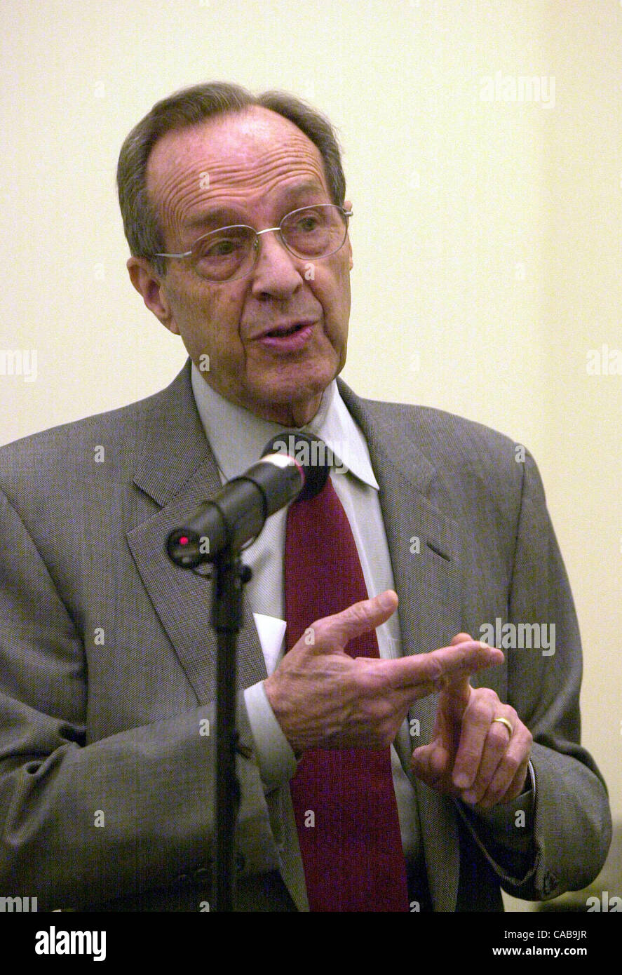 Dr william j perry hi-res stock photography and images - Alamy