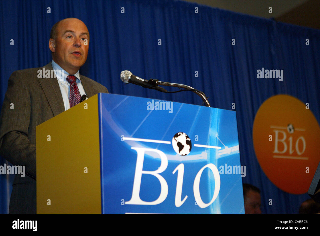 Dr robert t fraley hi-res stock photography and images - Alamy