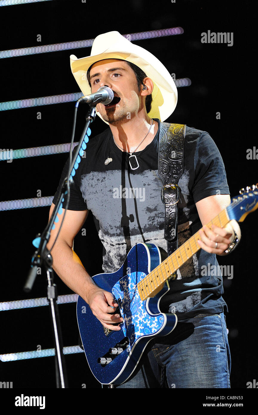 June 13, 2010 - Nashville, Tennessee; USA - Musician BRAD PAISLEY ...