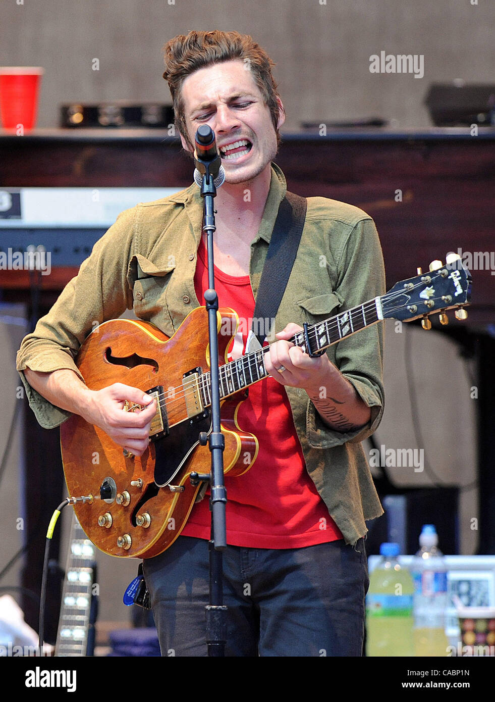 July 15, 2010 - Cary, North Carolina; USA - Musician DAN LAYUS of ...