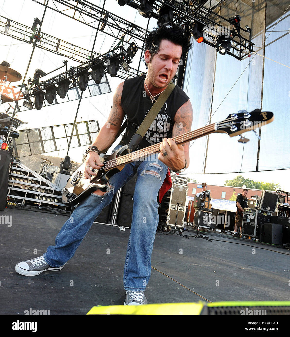 Jul 25, 2010 - Raleigh, North Carolina; USA - Bass Guitarist DAMIEN ...