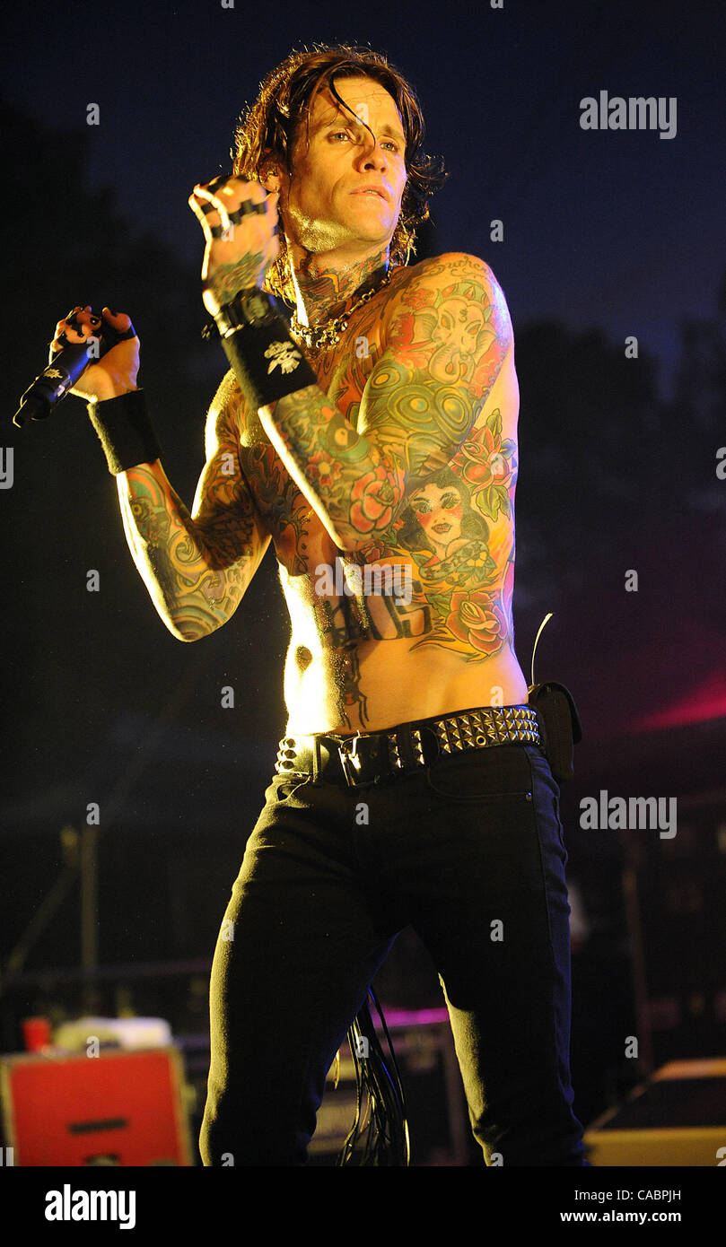 Noon to moon music festival hi-res stock photography and images - Alamy