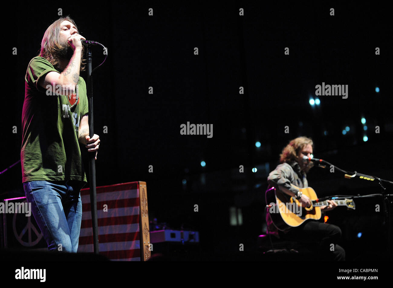 Sept 17, 2010 - Raleigh, North Carolina; USA - Singer CHRIS ROBINSON ...