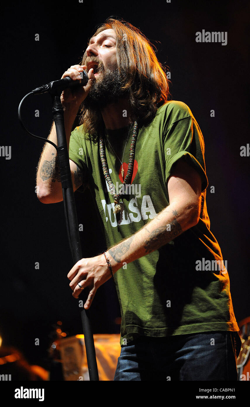 Sept 17, 2010 - Raleigh, North Carolina; USA - Singer CHRIS ROBINSON of ...