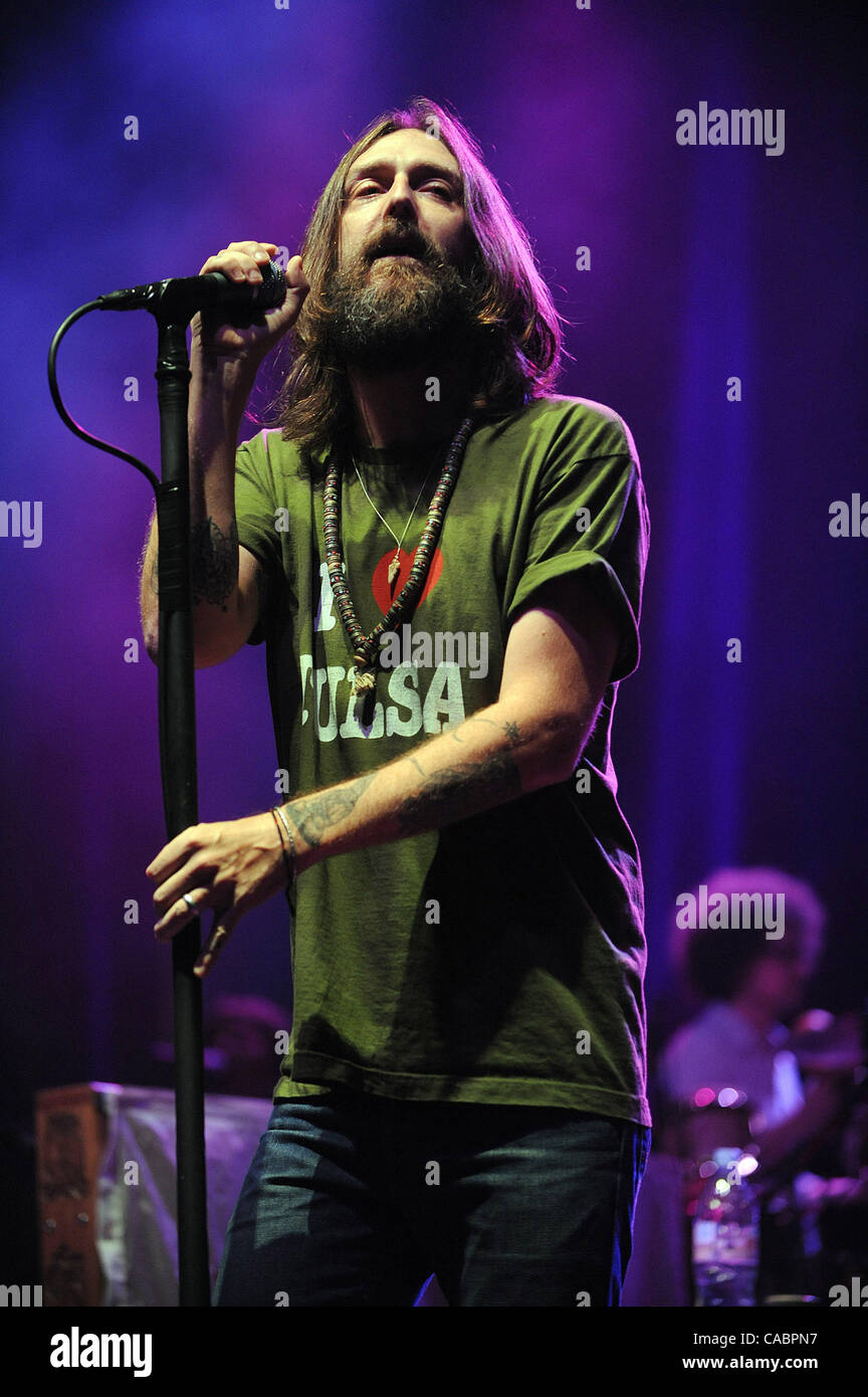 Sept 17, 2010 - Raleigh, North Carolina; USA - Singer CHRIS ROBINSON of ...
