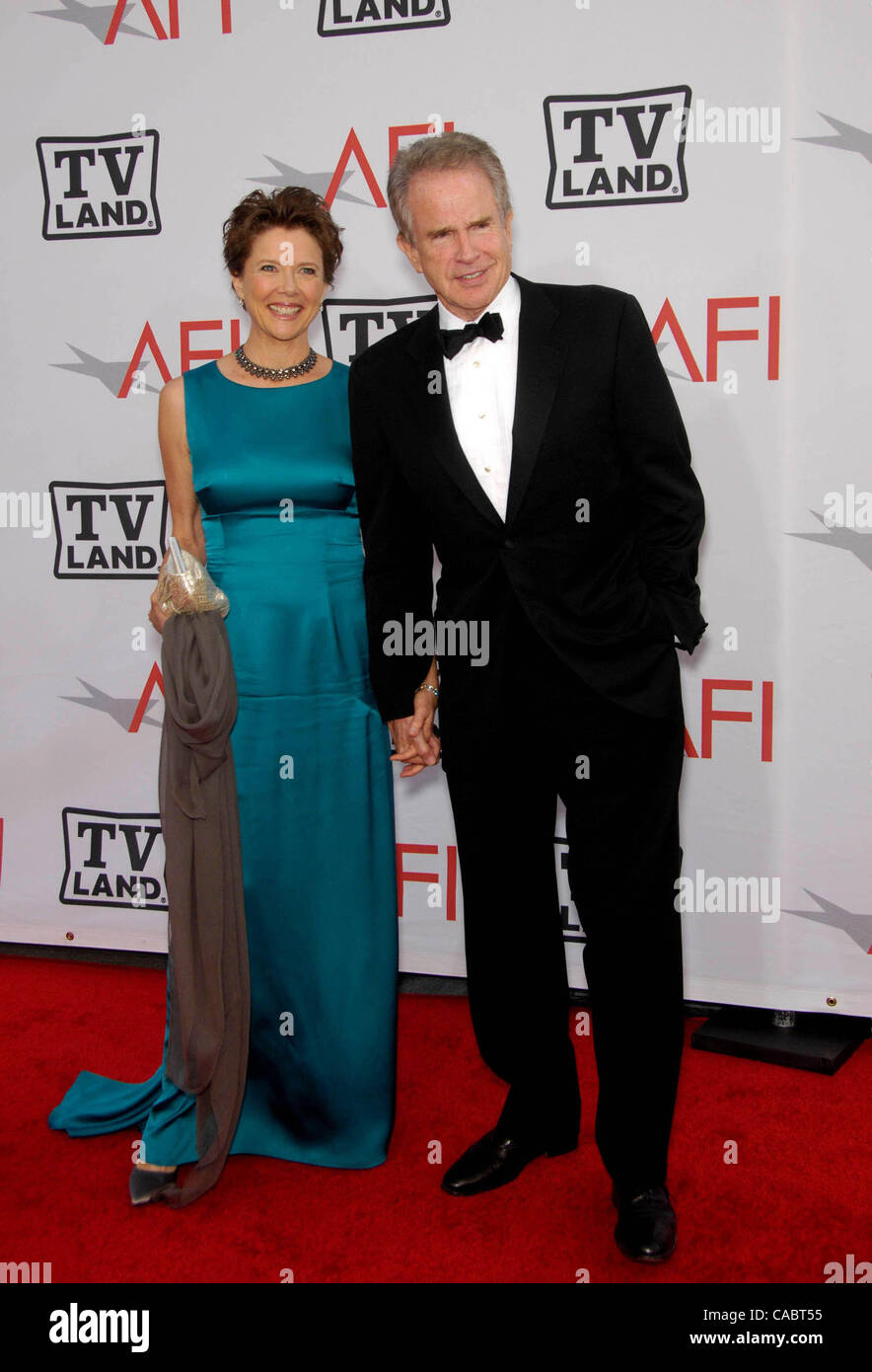 June 10, 2010 - Hollywood, California, U.S. - Annette Bening and Warren ...