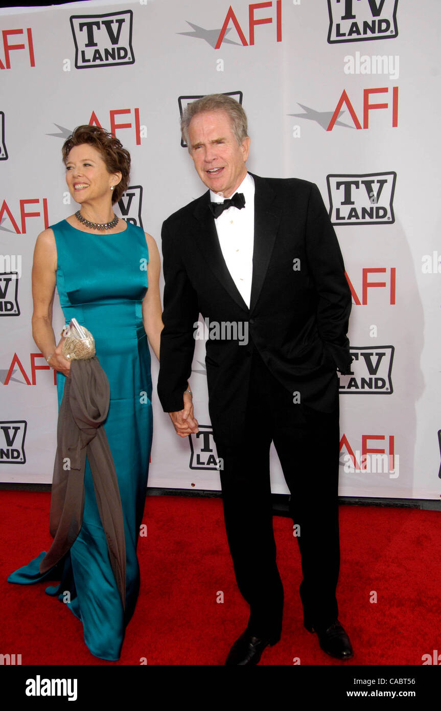 June 10, 2010 - Hollywood, California, U.S. - Annette Bening and Warren ...