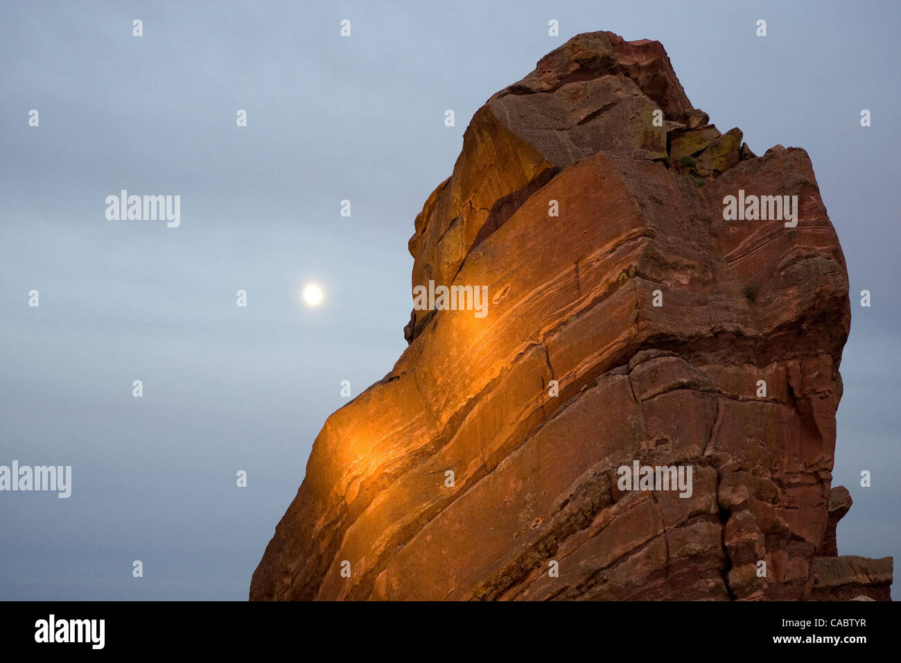 Red rocks amphitheater moon hi-res stock photography and images - Alamy