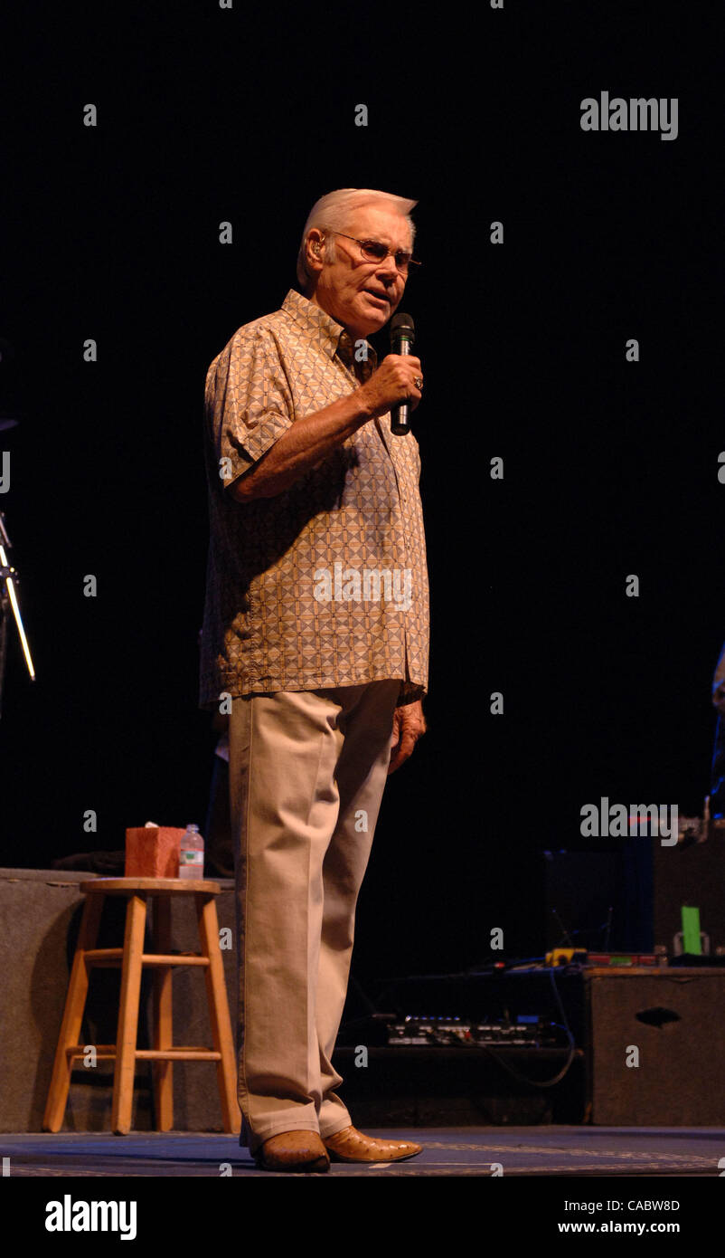 George jones country singer hi-res stock photography and images - Alamy