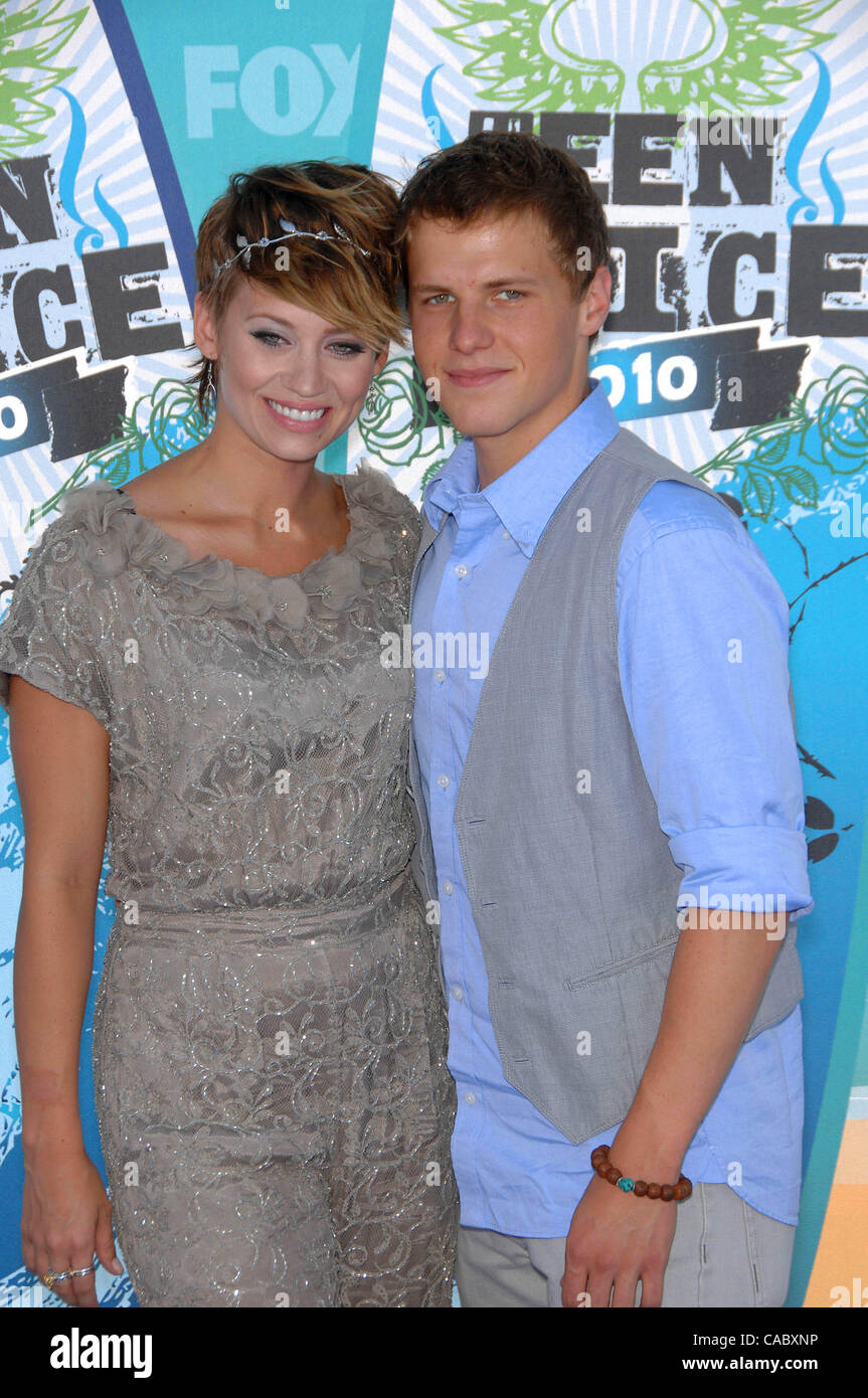 Kevin Schmidt And Kimberly Wyatt