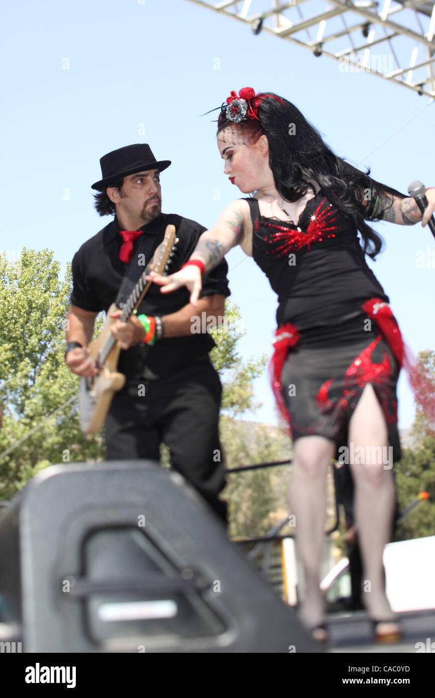 Rockabilly diva Devil Doll (Colleen Duffy), performing at the 16th ...
