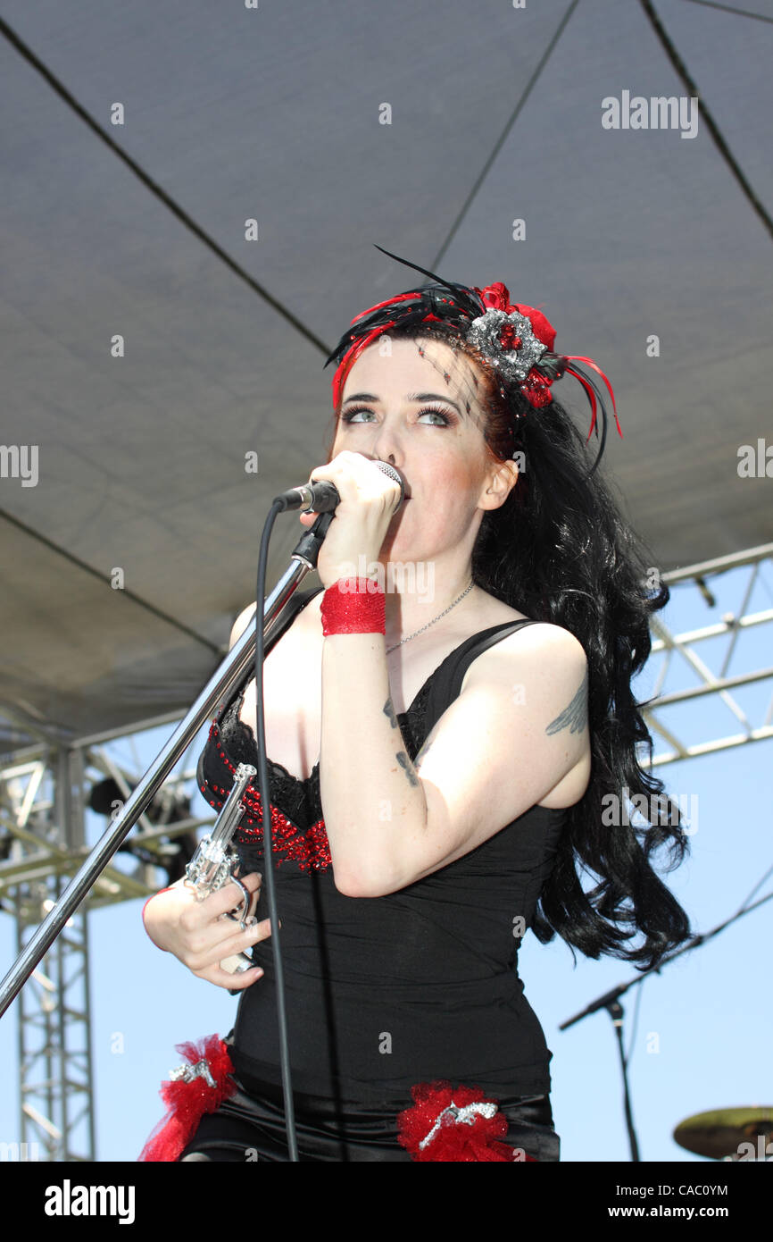 Rockabilly diva Devil Doll (Colleen Duffy), performing at the 16th ...