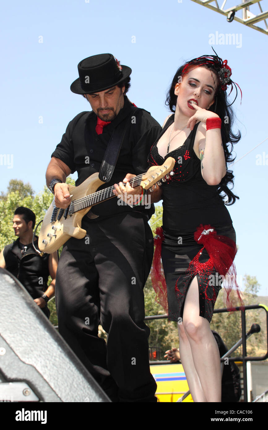 Rockabilly diva Devil Doll (Colleen Duffy), performing at the 16th ...
