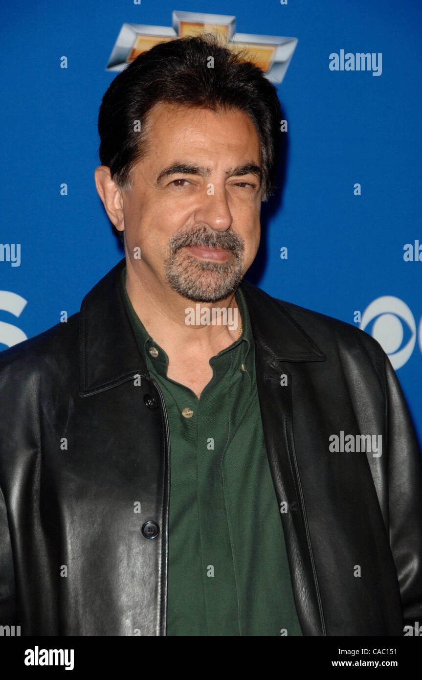 Sept. 16, 2010 - Los Angeles, California, U.S. - JOE MANTEGNA Attending ...