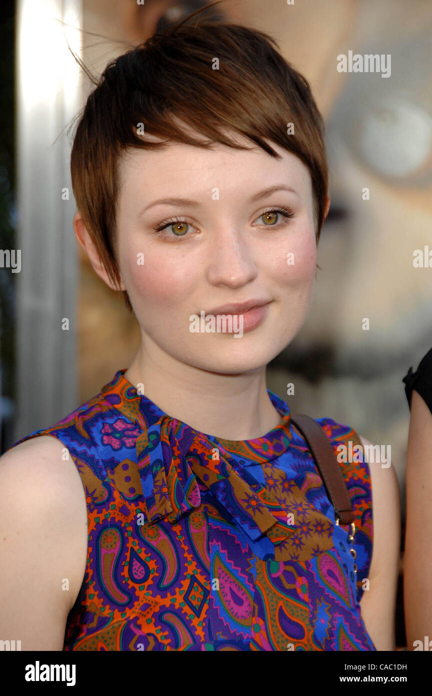 Emily browning 2010 legend of the guardians hi-res stock photography ...