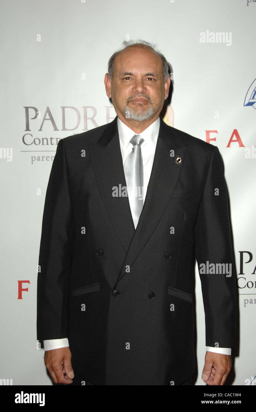 Enrique Castillo El Norte