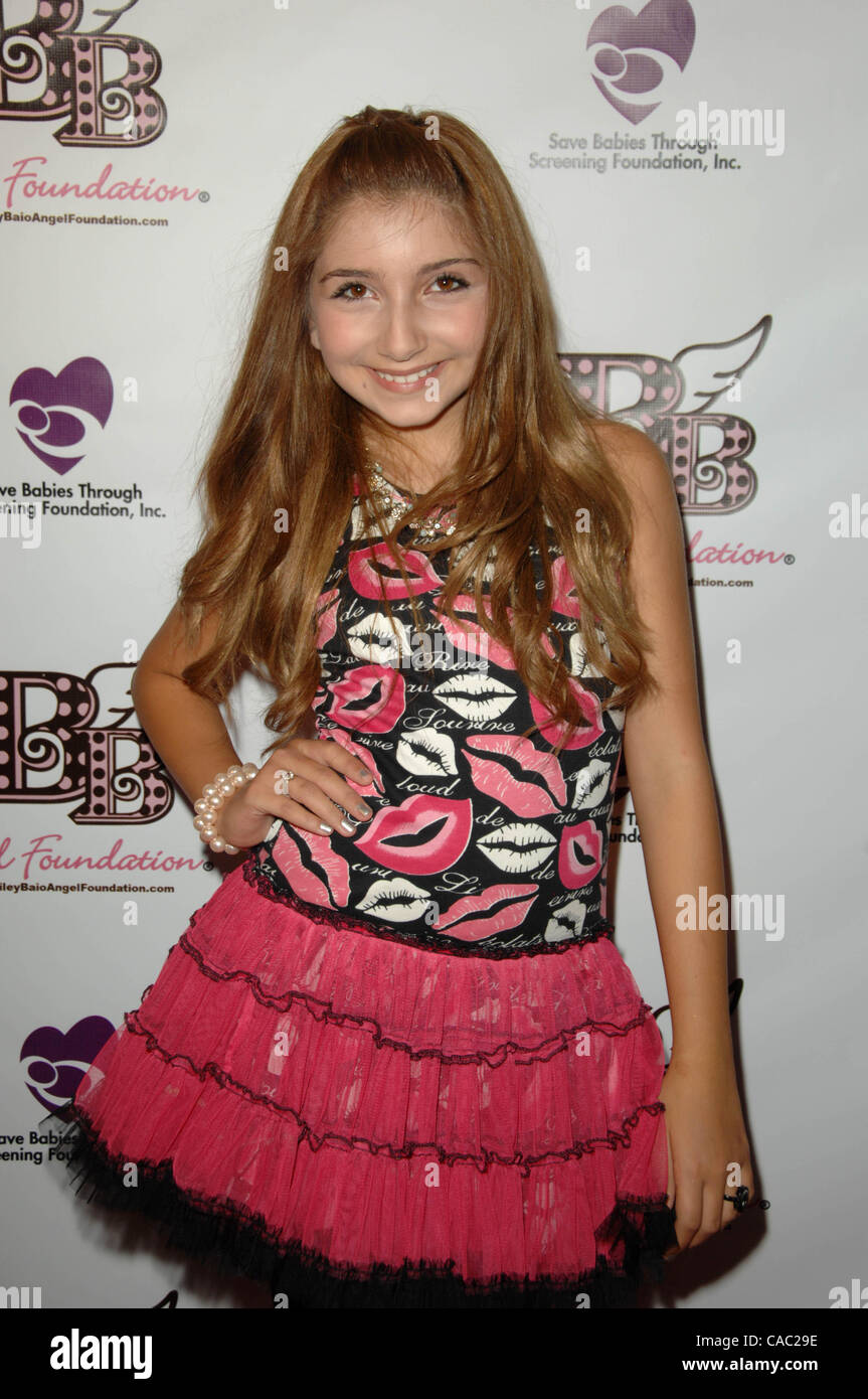 Sept. 26, 2010 - Los Angeles, California, U.S. - Jennessa Rose ...