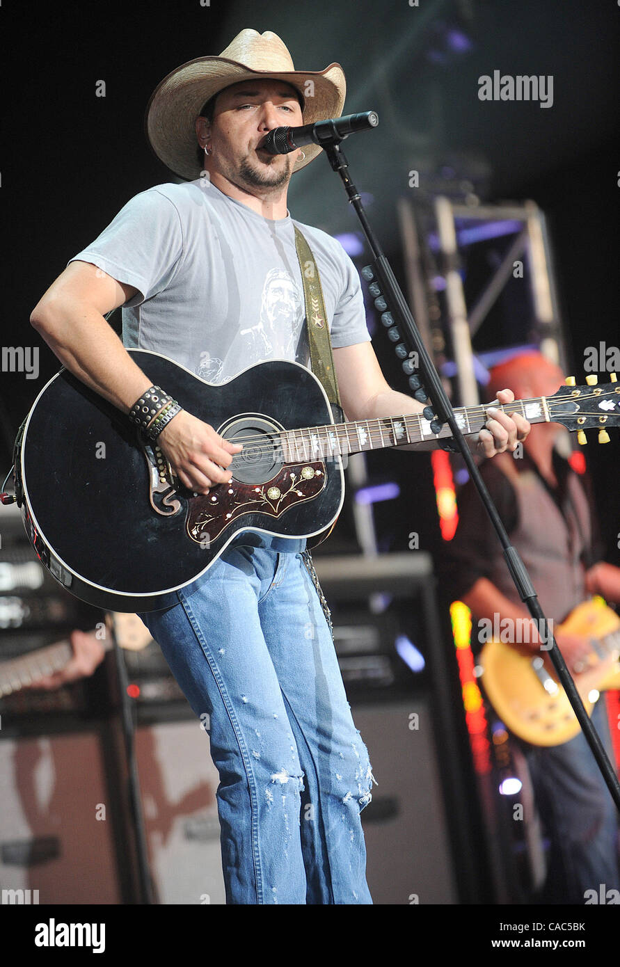 Jun 5, 2010 - Raleigh, North Carolina; USA - Singer / Guitarist JASON ...