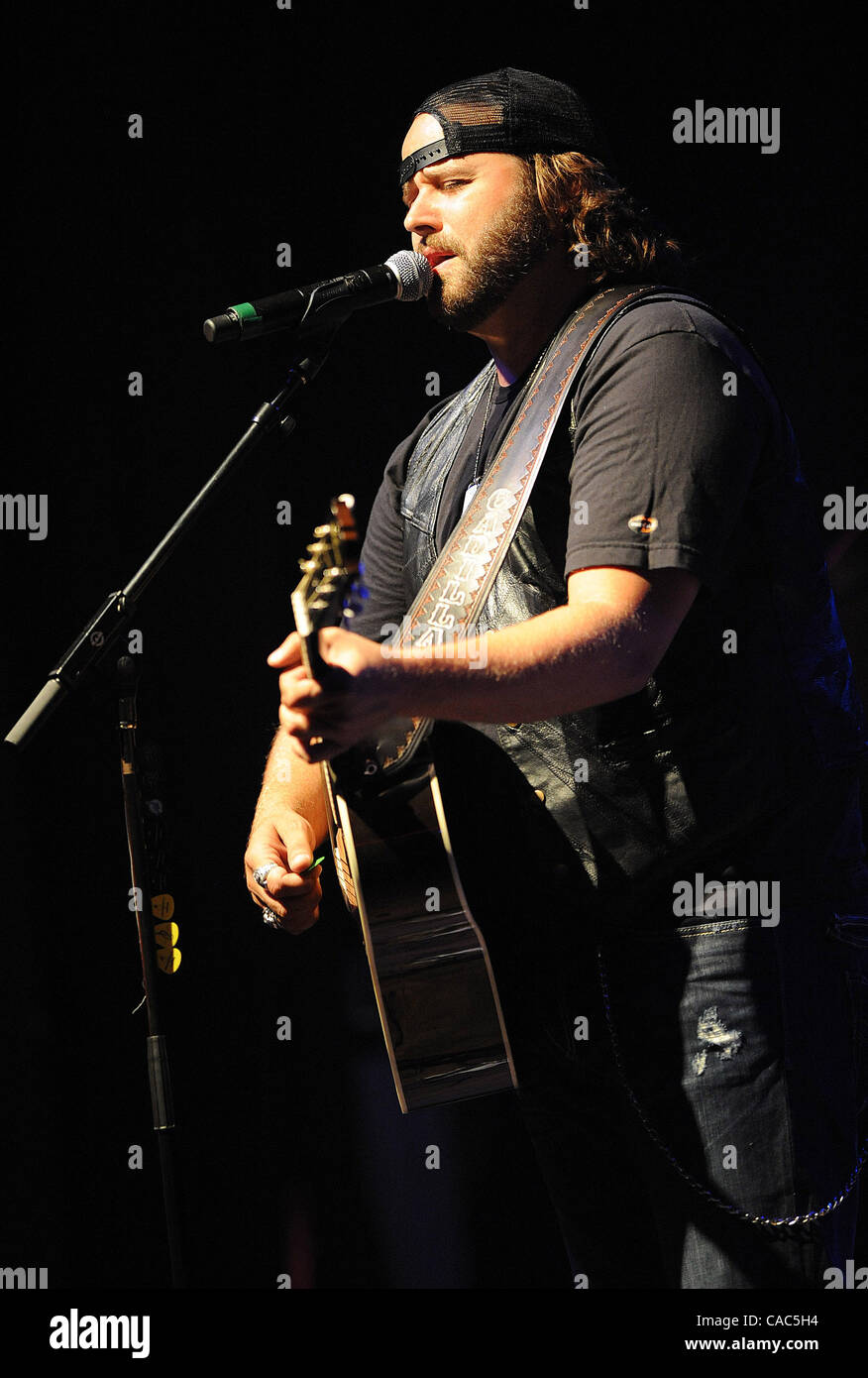 Jun 7, 2010 - Nashville, Tennessee; USA - Singer / Guitarist RANDY ...