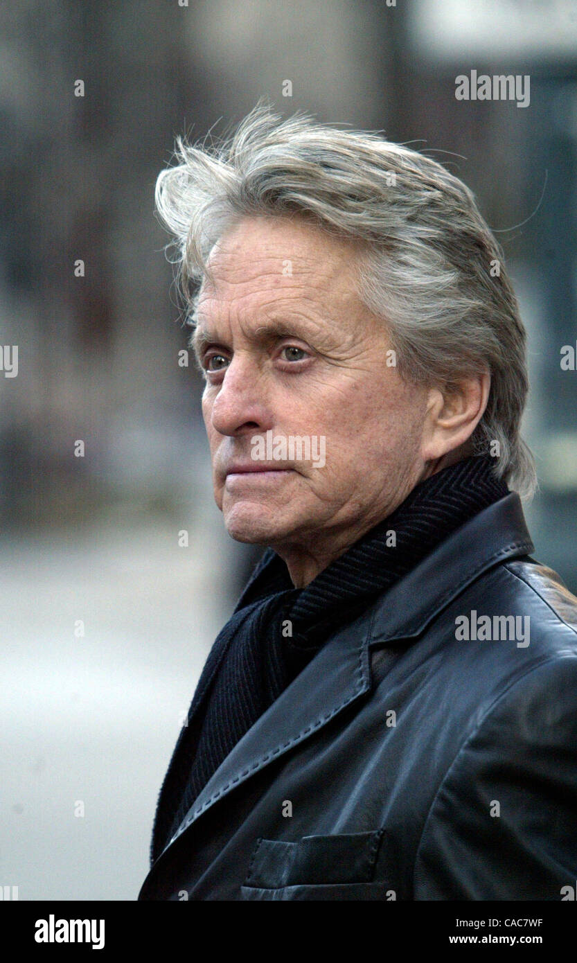 Jan 29, 2010 - Manhattan, New York, USA - Actor MICHAEL DOUGLAS leaving ...