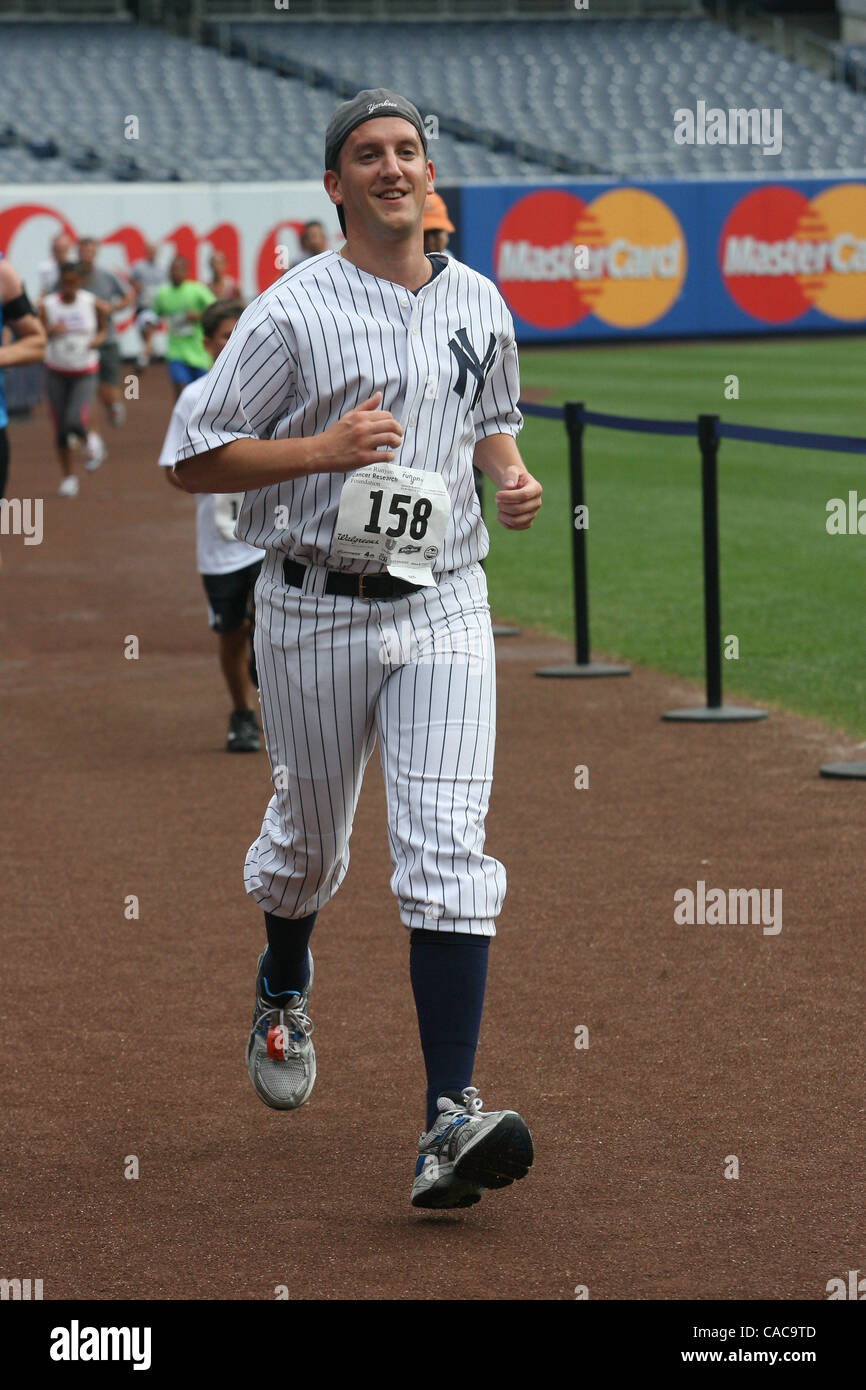 Cancer survivors and supporters to run inside Yankee Stadium for the ...