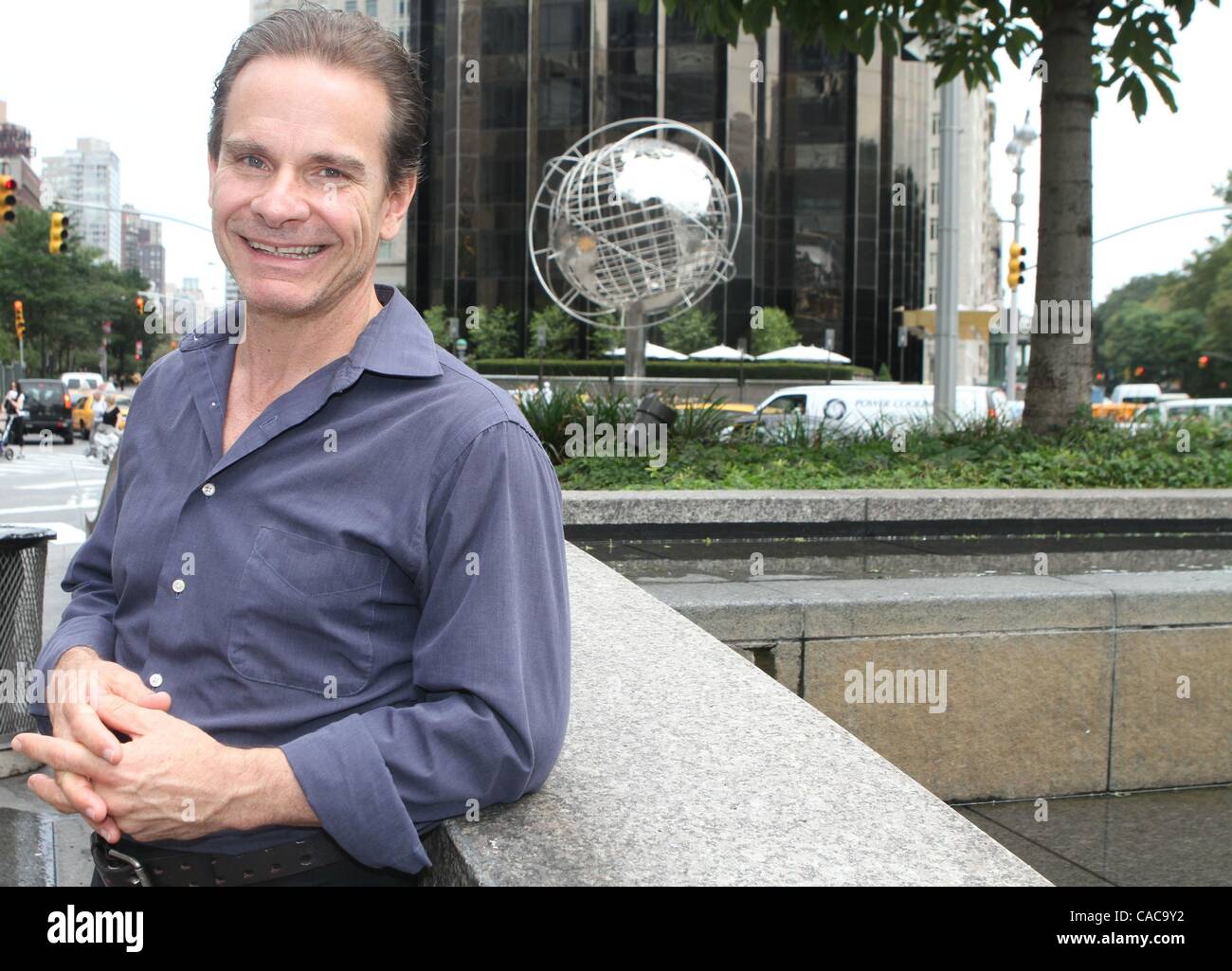 Peter scolari hi-res stock photography and images - Alamy