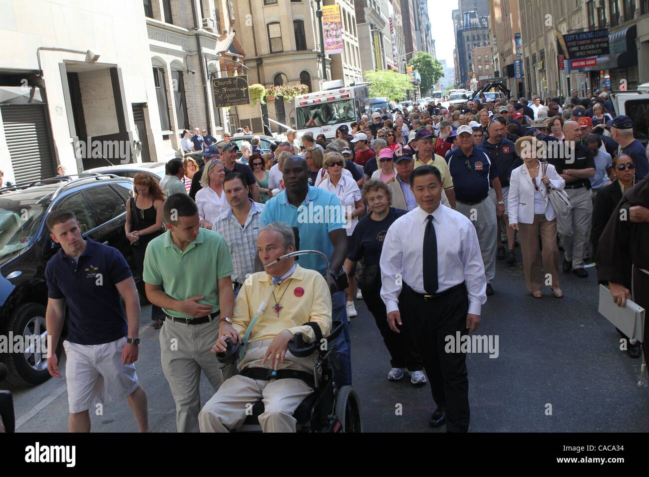 Father mychal judge hi-res stock photography and images - Alamy