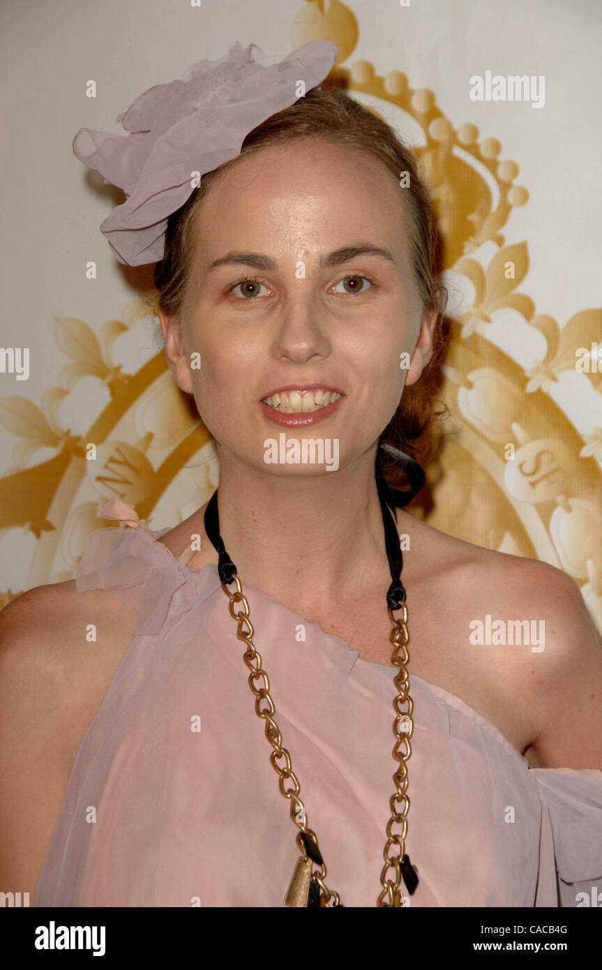 July 24, 2010 - Los Angeles, California, U.S. - HEATHER PETRE Attending ...
