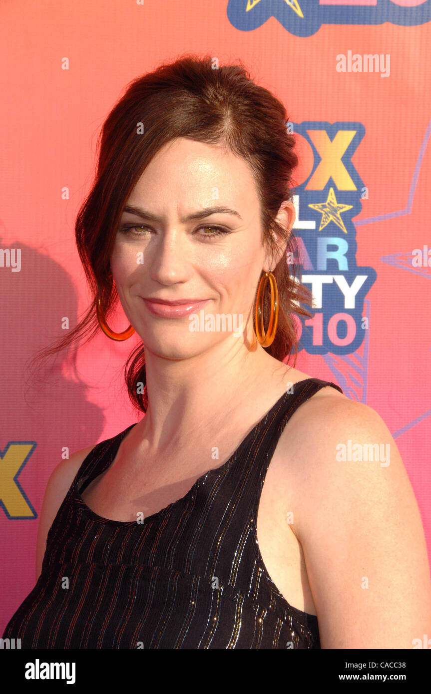 Aug. 02, 2010 - Los Angeles, California, U.S. - Maggie Siff Attending ...