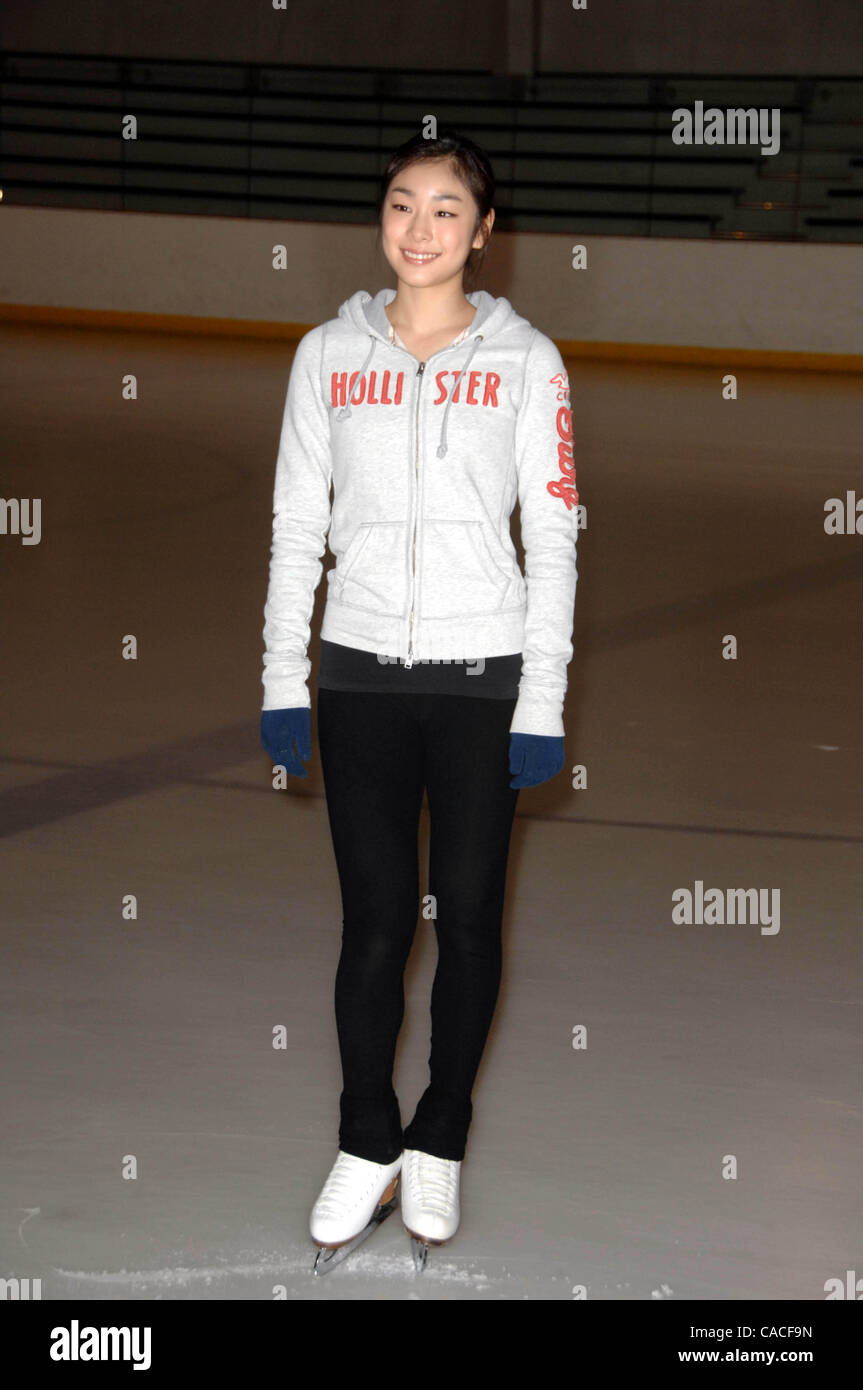 Yuna kim 2010 hi-res stock photography and images - Alamy