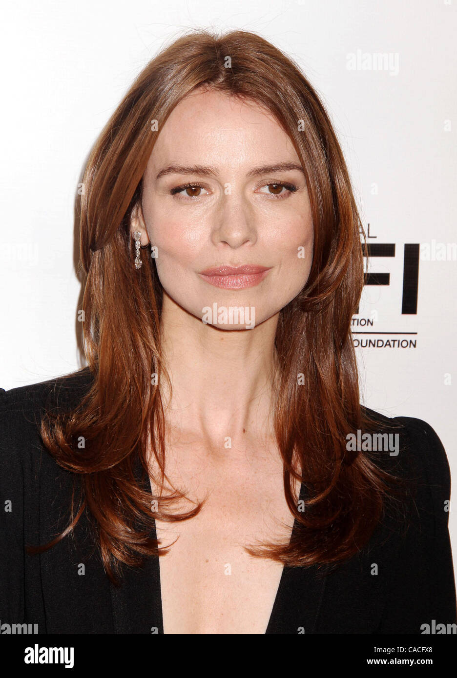 Actress saffron burrows hi-res stock photography and images - Alamy