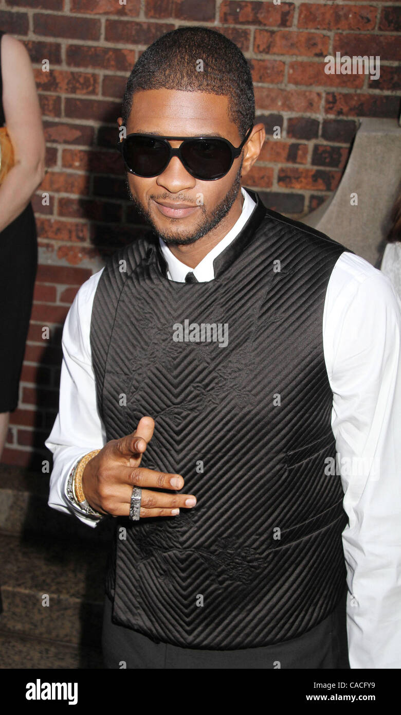 June 10, 2010 - New York, New York, U.S. - Singer USHER attends the ...
