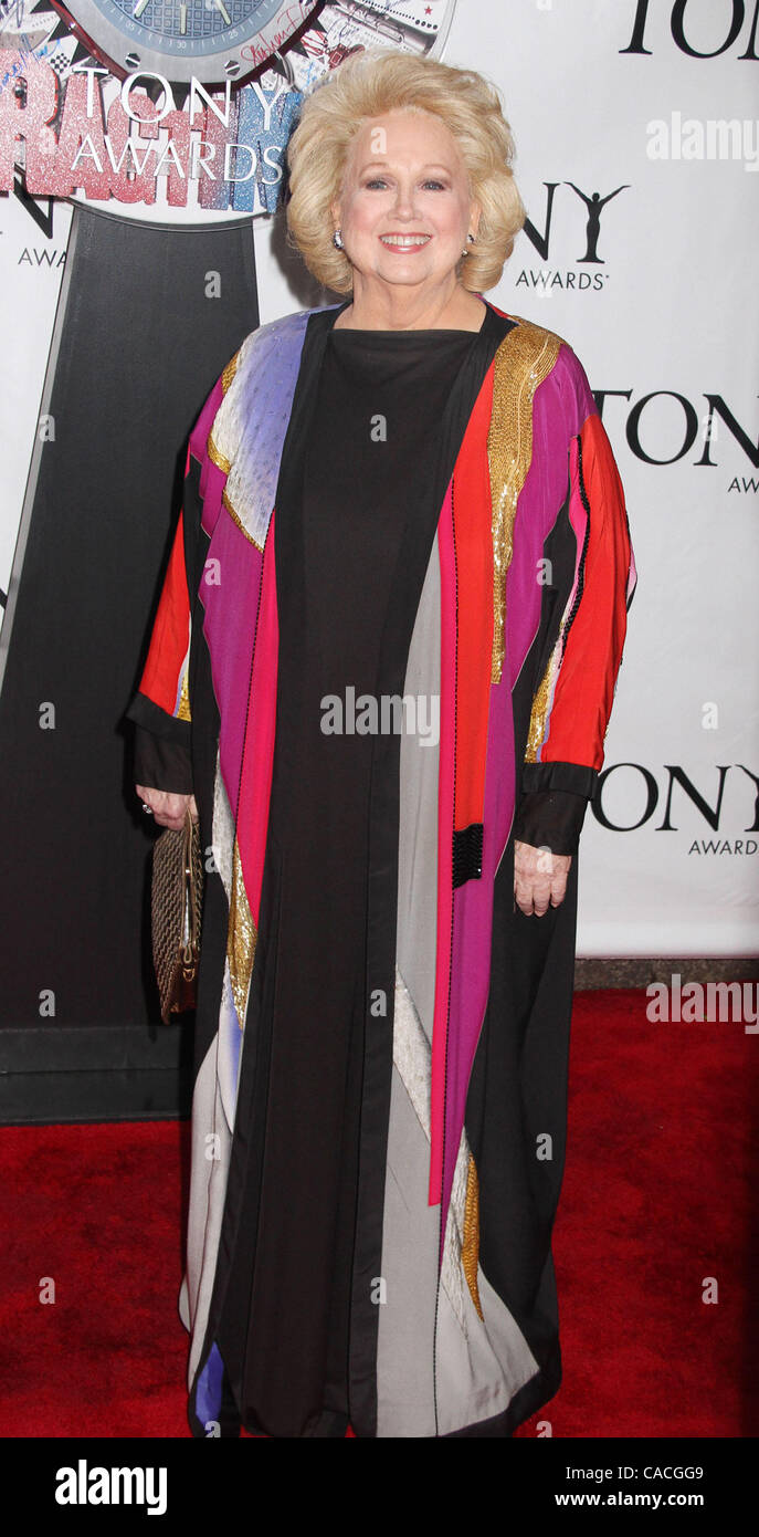 June 13, 2010 - New York, New York, U.S. - Opera singer BARBARA COOK ...