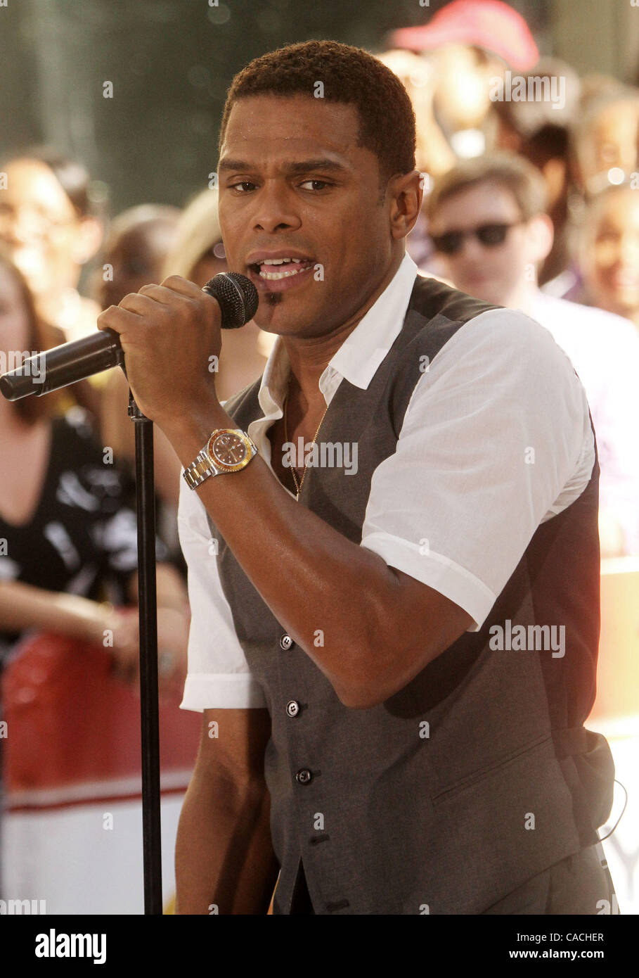 Maxwell singer hi-res stock photography and images - Alamy