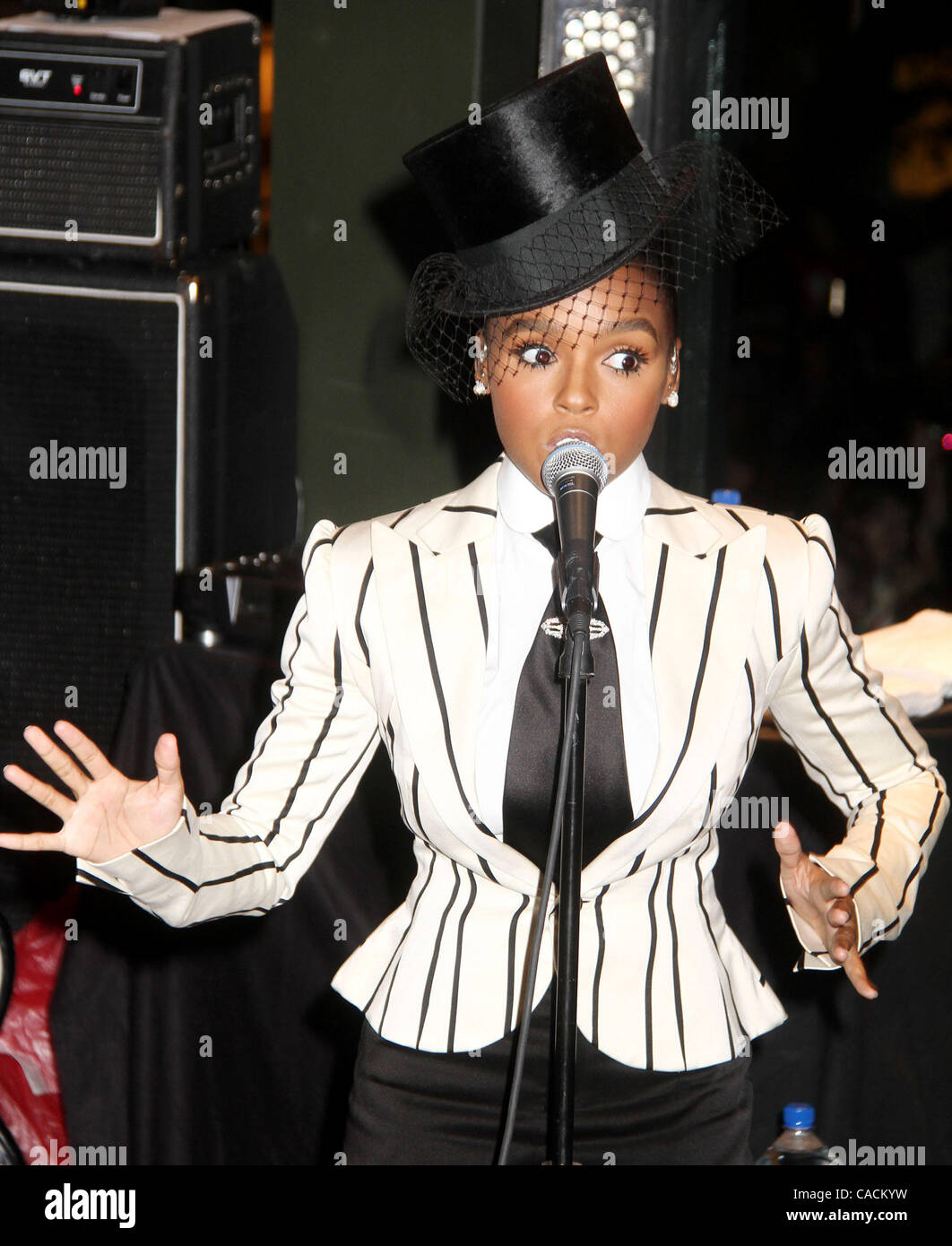 Sept. 10, 2010 - New York, New York, U.S. - Singer JANELLE MONAE ...